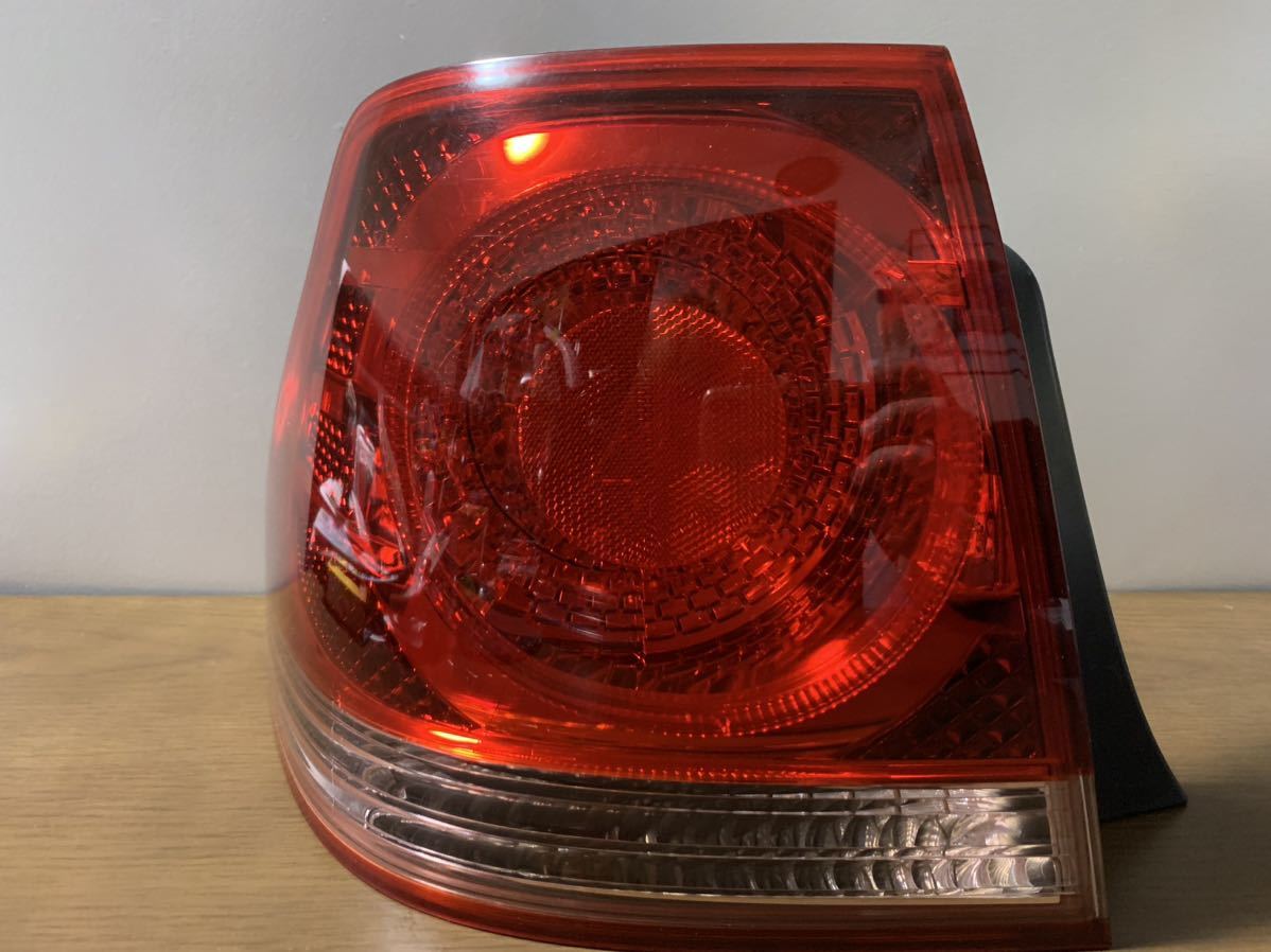 【目立った傷や汚れなし】動作ok クラウン アスリート 後期 テール ランプ 左 Grs184 Grs180 Grs181 Grs182