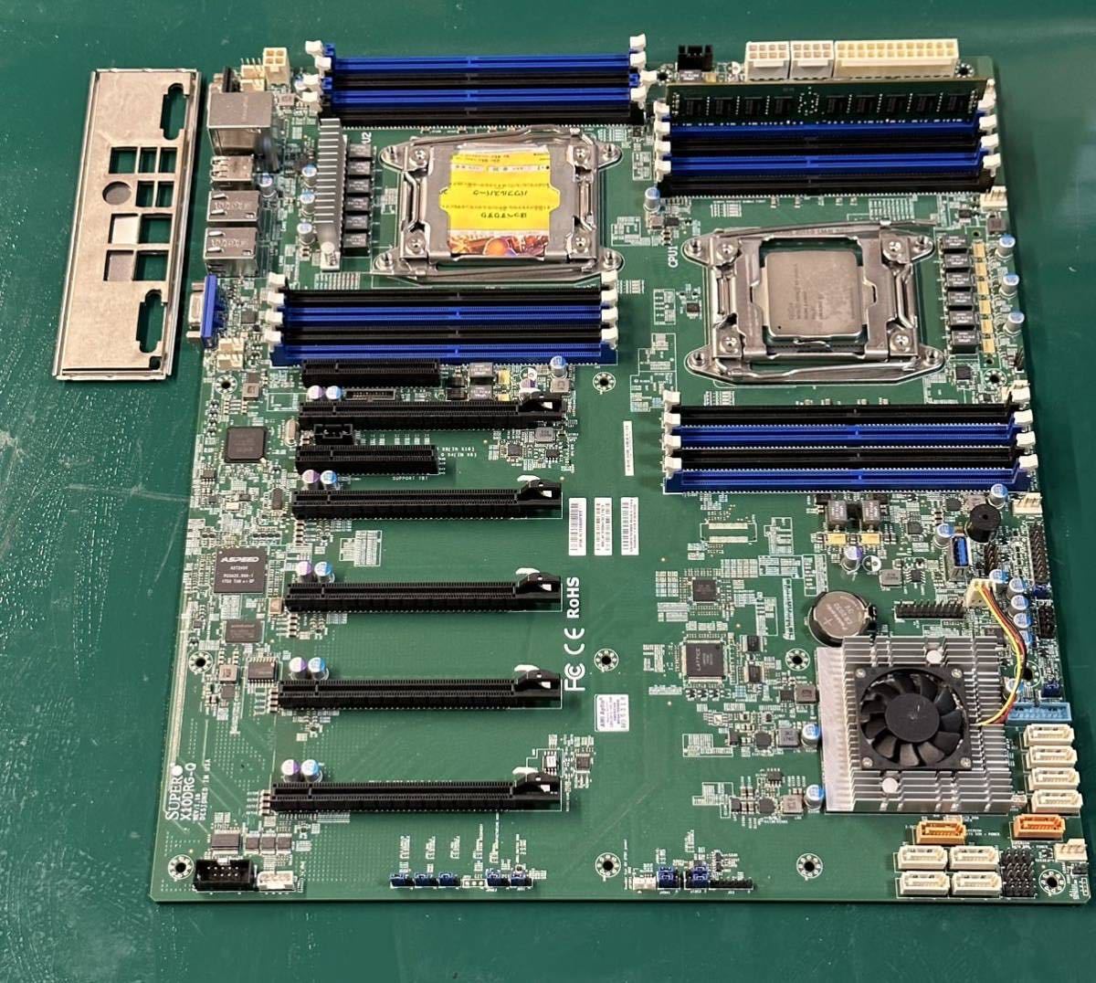 【目立った傷や汚れなし】★美品★ SUPERMICRO X10DRG-Q LGA2011-3 DUAL CPU マザーボード 2スロット ...