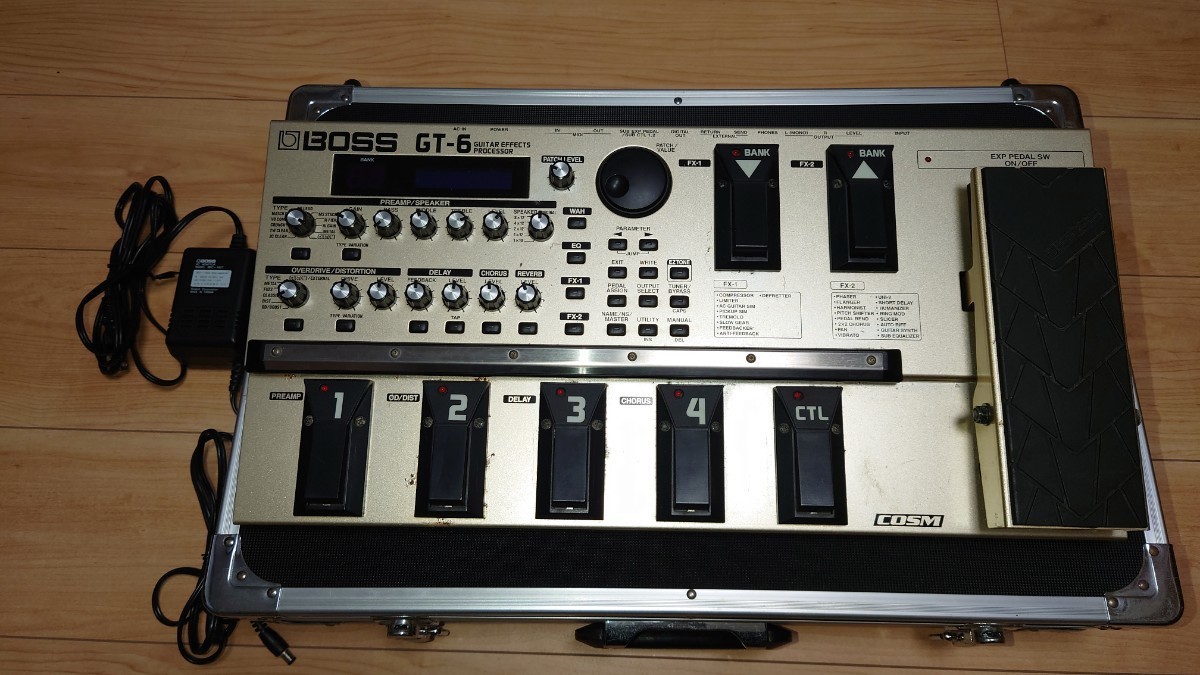 【傷や汚れあり】【送料無料・ケース付】BOSS GT-6 マルチエフェクター／GUITAR EFFECTS PROCESSOR／正規品／動作 ...