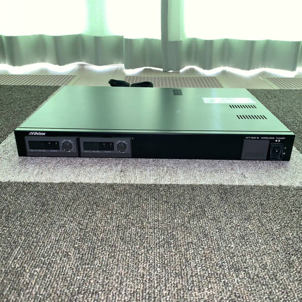 【やや傷や汚れあり】Victor/ビクターJVC 800MHz 電波式 ワイヤレスチューナーユニット2台 【WT-902-B】 オーディオテクニカATW-T63aとATW-T62aを使ってい ...