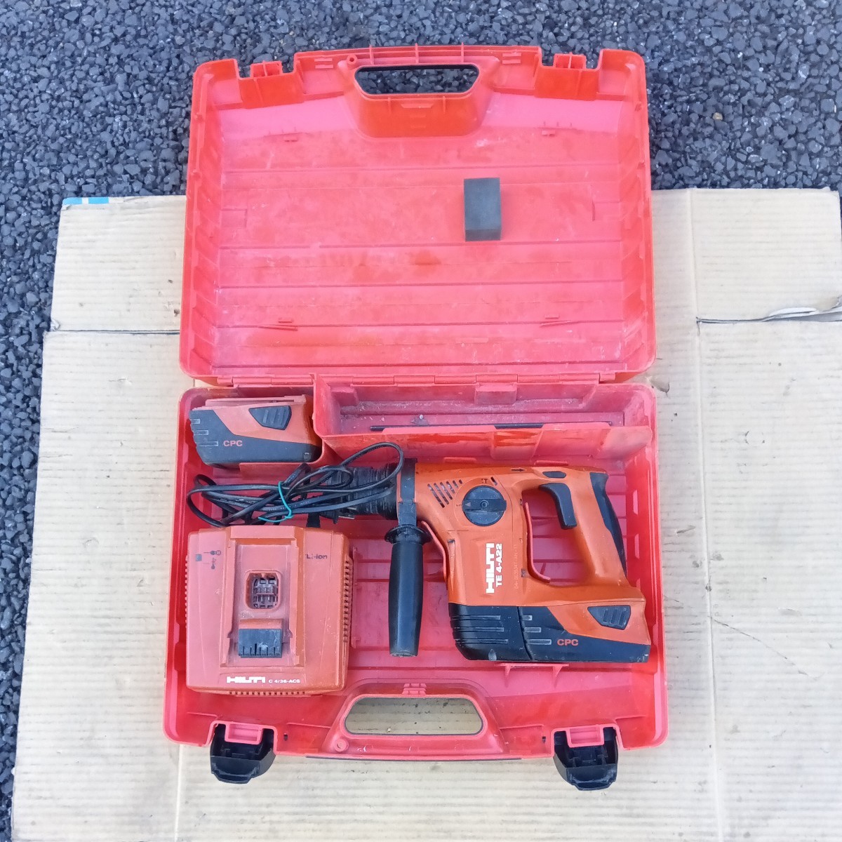 【やや傷や汚れあり】大特価！！！ ★即決23000円★ TE4-A22 HILTI ヒルティ ハンマードリル バッテリー×2の落札情報詳細 - ヤフオク落札価格検索 オークフリー