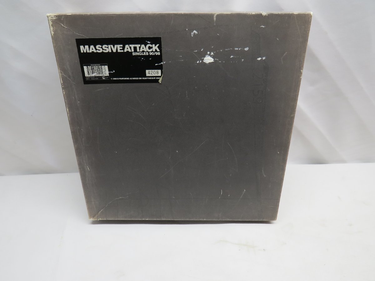 【目立った傷や汚れなし】【中古】MASSIVE ATTACK マッシヴアタック SINGLES 90/98 限定アナログ盤 11枚組 レコードBOX（大）の落札情報詳細 - Yahoo ...