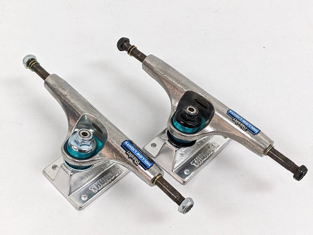 【目立った傷や汚れなし】THUNDER TRUCK サンダー トラック TEAM HOLLOW LIGHT II T147 《U8543の落札情報詳細 - ヤフオク落札価格検索 オークフリー
