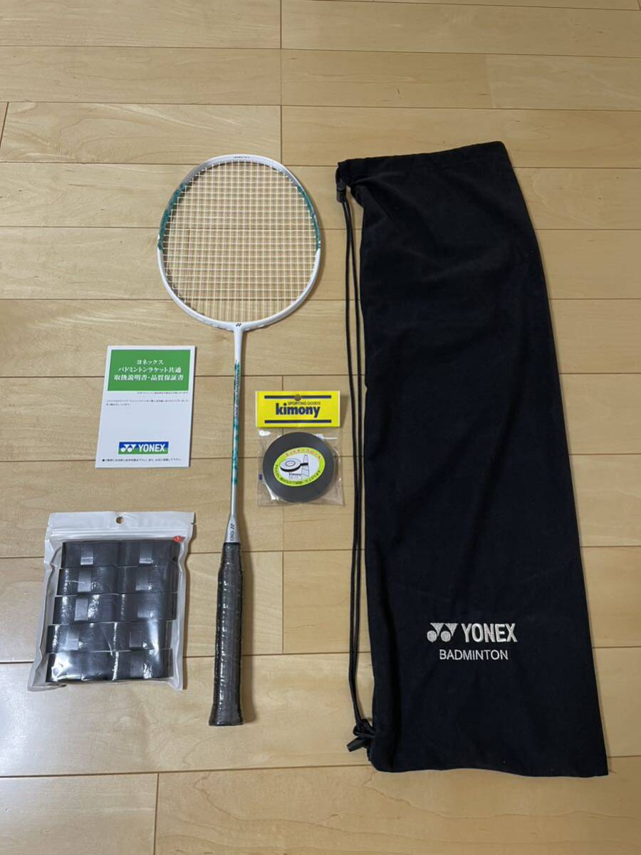 【未使用に近い】【極美品】YONEX ヨネックス ナノフレア300/4U5/実測86g/ガット張りたて/保証書/ソフトケース、グリップテープ10本、エンドテープロール付の落札情報詳細 ...