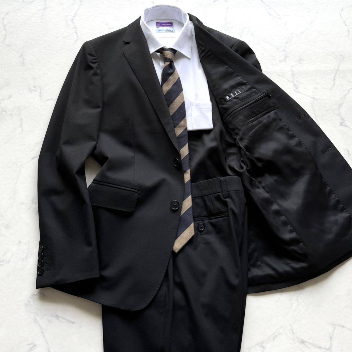 【目立った傷や汚れなし】9884 スタイリッシュな一着!! マージ マサトモ MAJI STYLED BY MA-JI MASATOMO 総柄 織柄 セットアップ スーツ 通年 艶感 ブラック ...