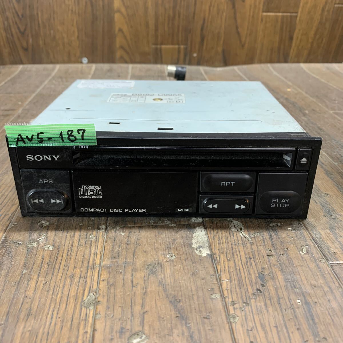 【傷や汚れあり】AV5-187 激安 カーステレオ NISSAN スカイライン SONY B8182-C9955 CDX-5N23W CD ...