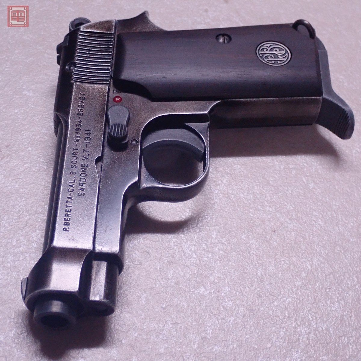 【傷や汚れあり】表面加工 WA ガスブロ BERETTA ベレッタ M1934 ビンテージ加工 木製グリップ GBB ブローバック 現状品 ...