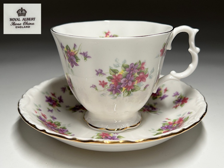【目立った傷や汚れなし】【瑞】ロイヤルアルバート ROYAL ALBERT BoneChina カップ＆ソーサーの落札情報詳細 - Yahoo!オークション落札価格検索 オークフリー