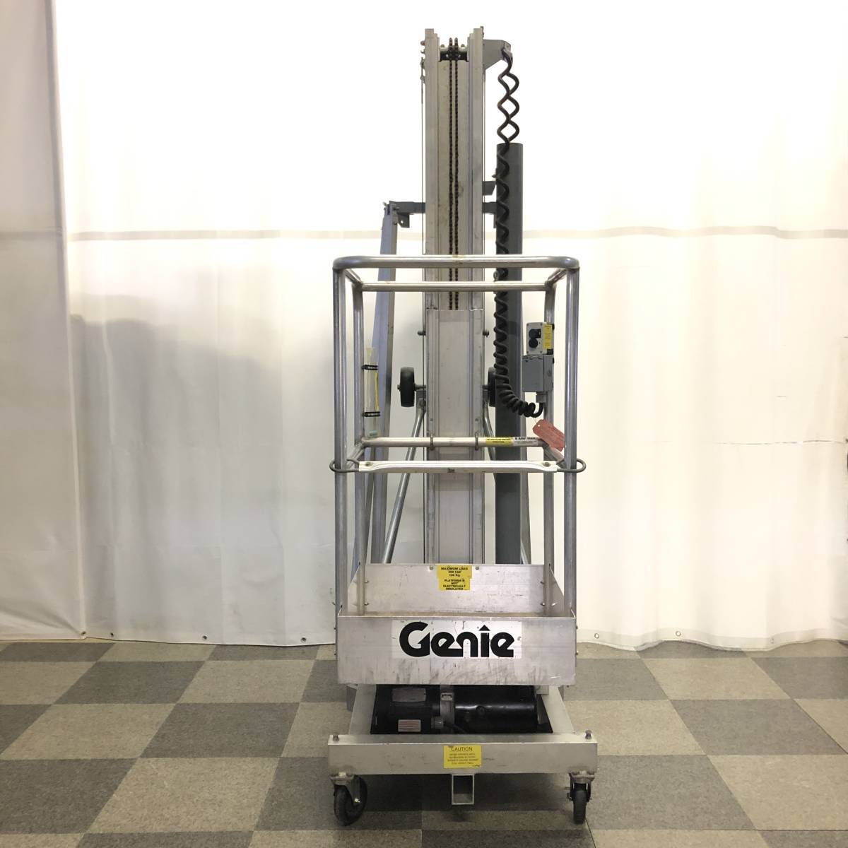 【傷や汚れあり】＊【引取限定】ジーニー PLC-30 高所作業台 パーソナルリフト 昇降機 荷揚げ機 作業用 電動リフト Genie ...