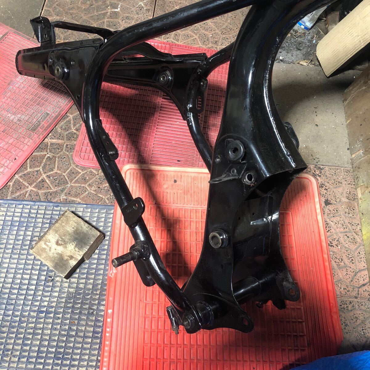 【やや傷や汚れあり】トリプルディスク用 書類付き フレーム CB400N 25登録 スーパーホーク CB400D 250D MC03 04 バブの落札情報詳細 - Yahoo!オークション落札 ...