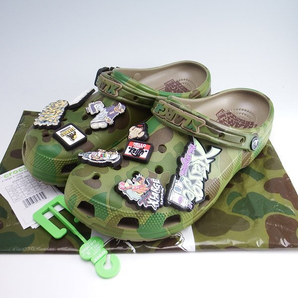 【目立った傷や汚れなし】美品 XLARGE crocs Classic crog エクストララージ クロックス サンダル US10 28cmの ...