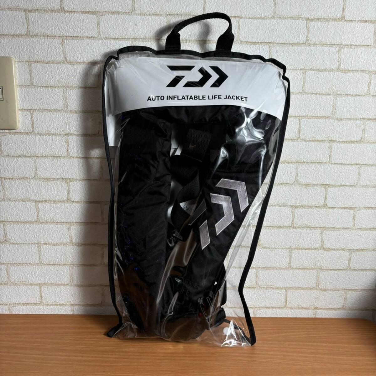 【未使用】【未使用・美品】 Daiwa ライフジャケット 桜マーク ダイワ 救命胴衣 自動 手動 膨張式 DF-2608 水感知機能付 小型船舶用 type A 袋付きの落札情報詳細 ...