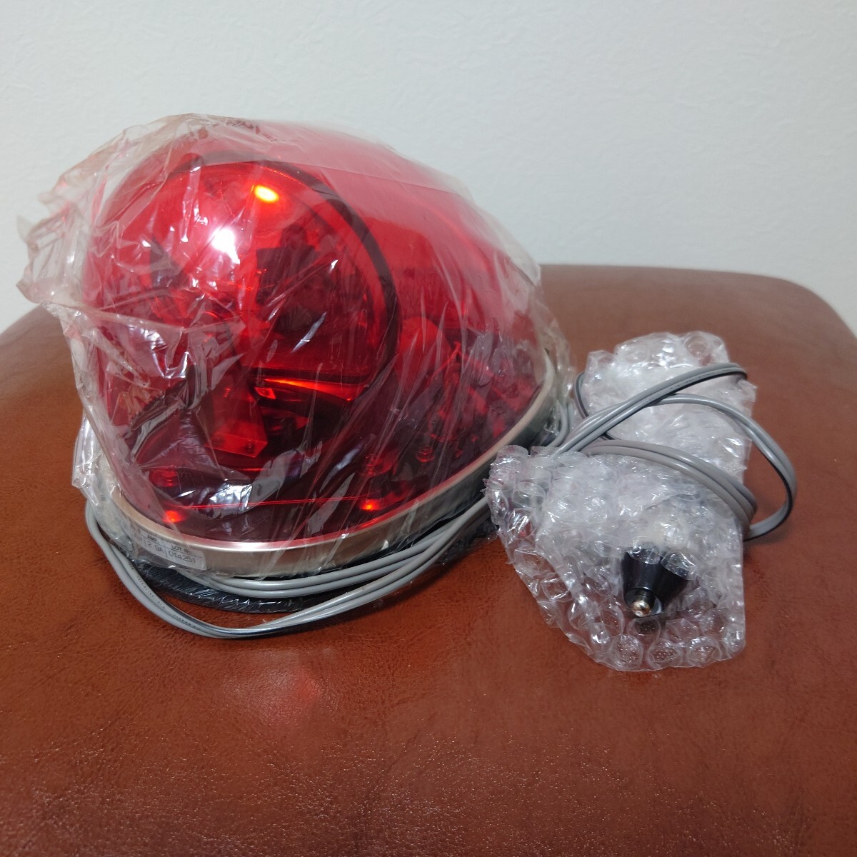 【やや傷や汚れあり】②新品パトライト製品流線型回転灯HKFM-102-Yの落札情報詳細 - Yahoo!オークション落札価格検索 オークフリー