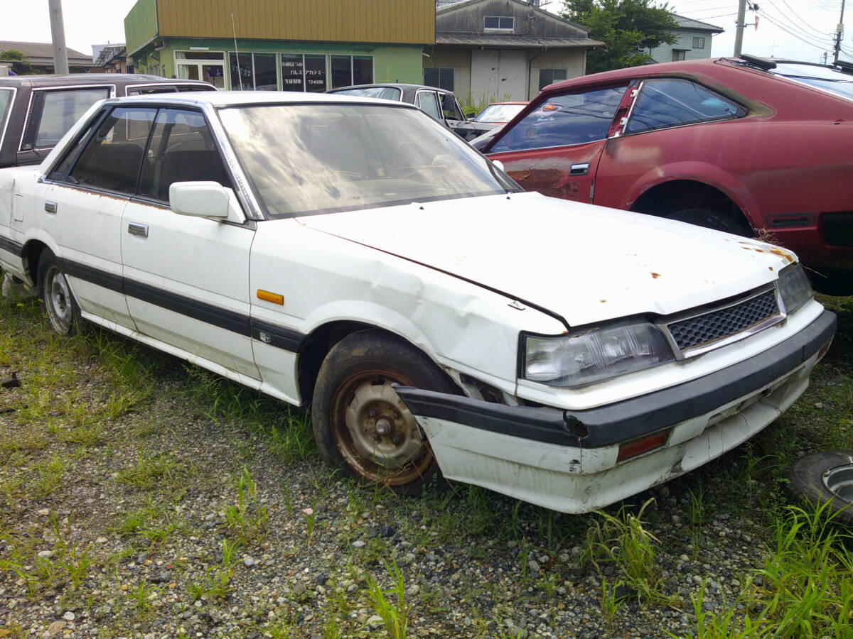 【全体的に状態が悪い】スカイライン 4ドアハードトップ 2000 HR31 GT NA マニュアル5速 RBエンジン 不動車 フロント リアディスク 書類無しの落札情報詳細 - Yahoo ...