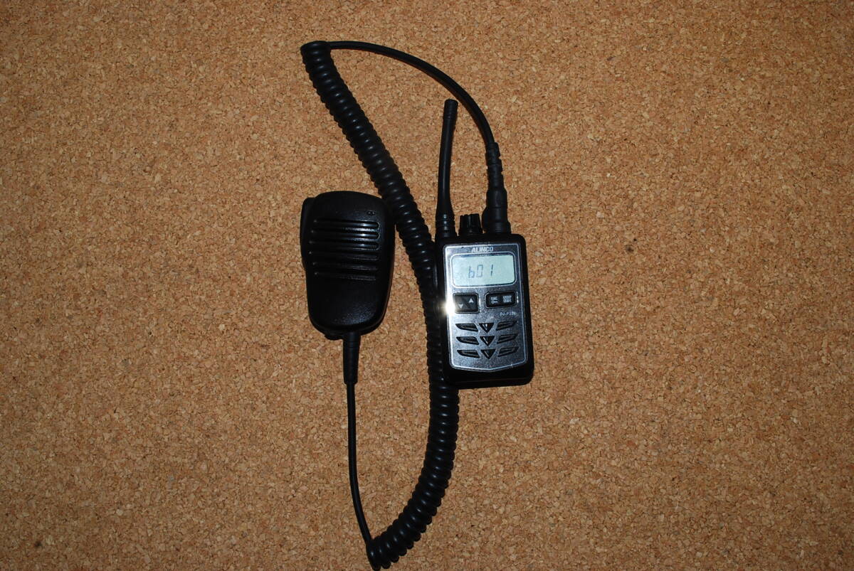 【やや傷や汚れあり】通電確認のみ ALINCO アルインコ 47ch 中継対応 防浸 小型特定小電力トランシーバー DJ-P321BM ミドル ...