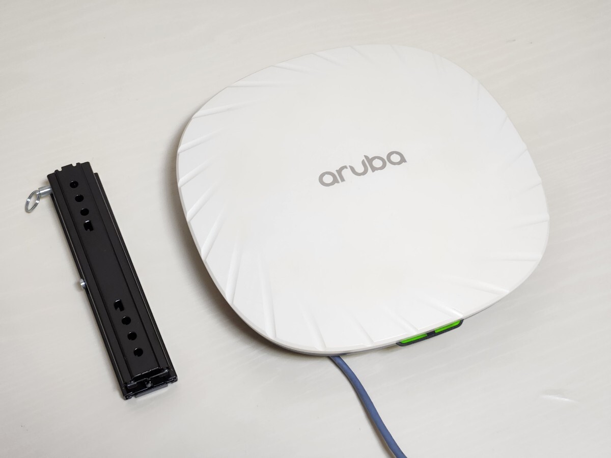 【やや傷や汚れあり】HPE Aruba AP-515 Unified AP / Wi-Fi 6 (802.11ax) 中央管理,自立型 ...