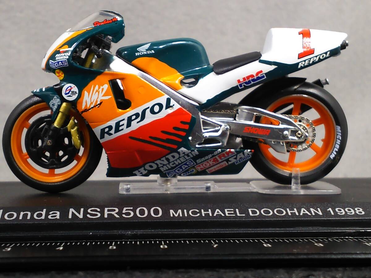 【目立った傷や汚れなし】#6 HONDA NSR500 MICHAEL DOOHAN 1998年 マイケル ドゥーハン ホンダ 1/24 開封 ...