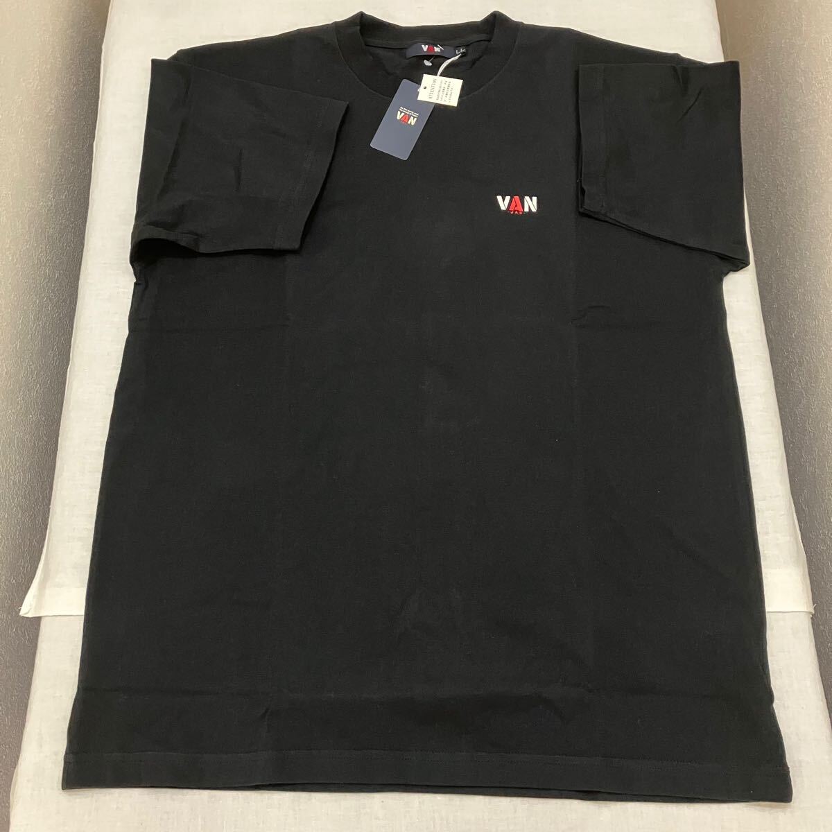 【未使用】新品 Van JAC Tシャツ LL バン ヴァンヂャケット メンズ men's 半袖 シャツ 上 ブラック 黒 black くろ ll ロゴ プリントの落札情報詳細 - Yahoo ...