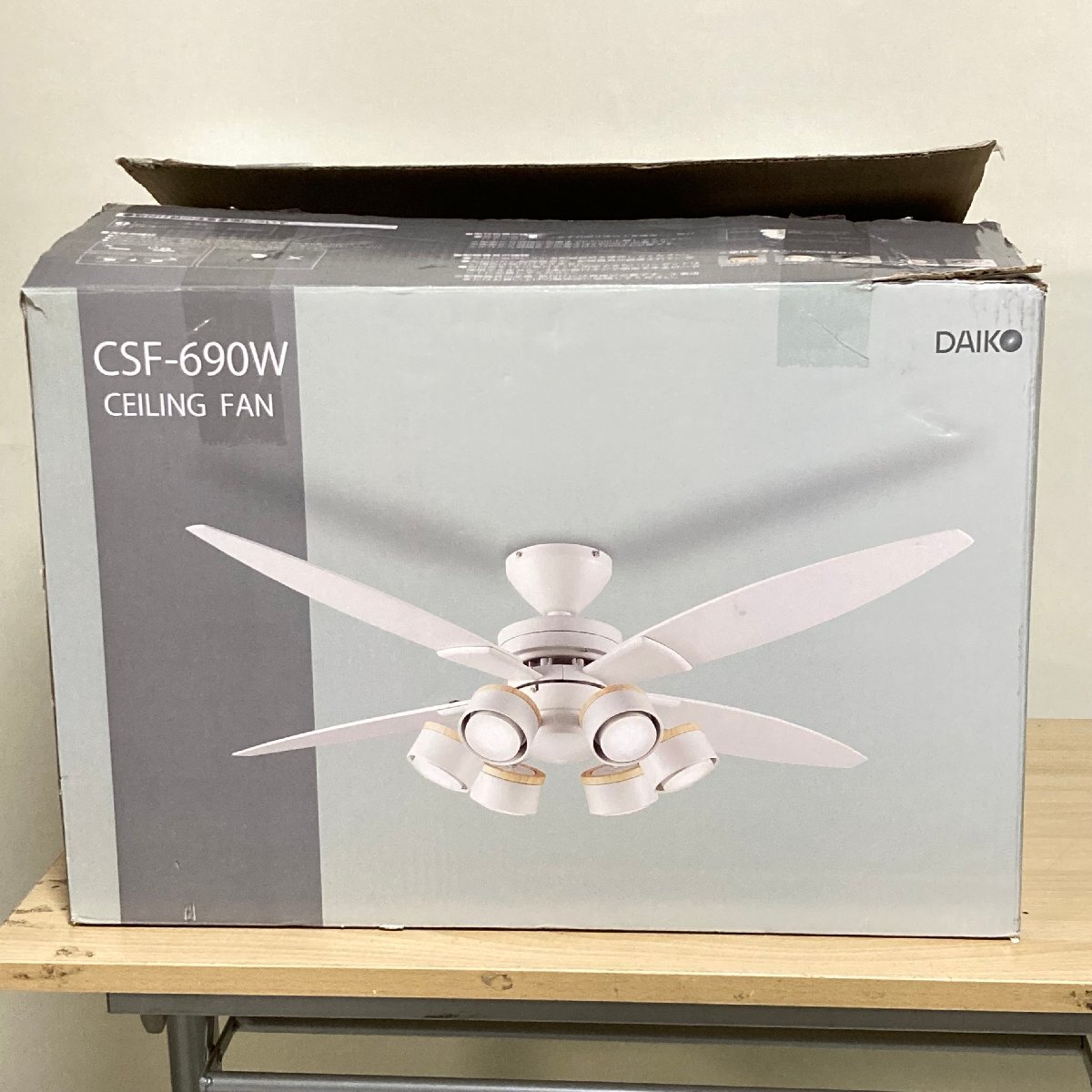 【目立った傷や汚れなし】☆大光電機 DAIKO LEDシーリングファン ～10畳 4枚羽 / 6灯 【ホワイト】CSF-690W シーリングファン LEDファン 電気 照明の落札情報詳細 ...