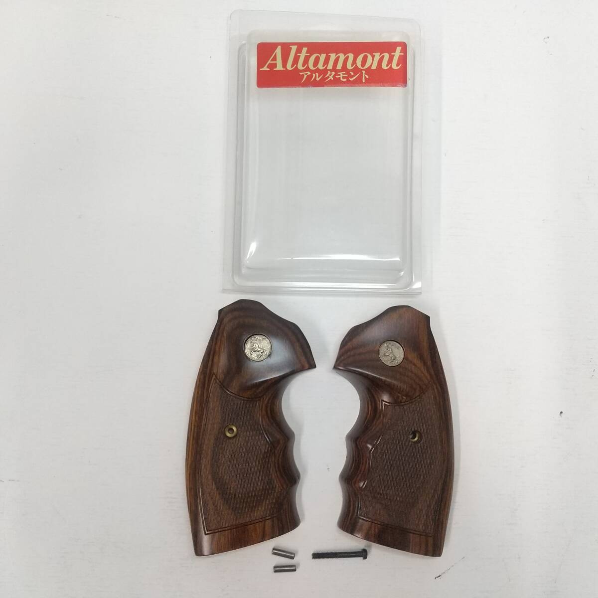 【未使用】2363【未使用品】パイソン アルタモント 木製グリップ パーツ メダリオンの落札情報詳細 - Yahoo!オークション落札価格検索 オークフリー