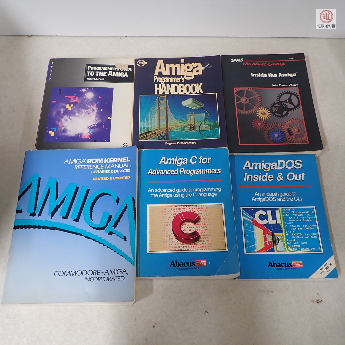 【全体的に状態が悪い】書籍 AMIGA ROM KERNEL REFERENCE MANUAL/inside the Amiga ...