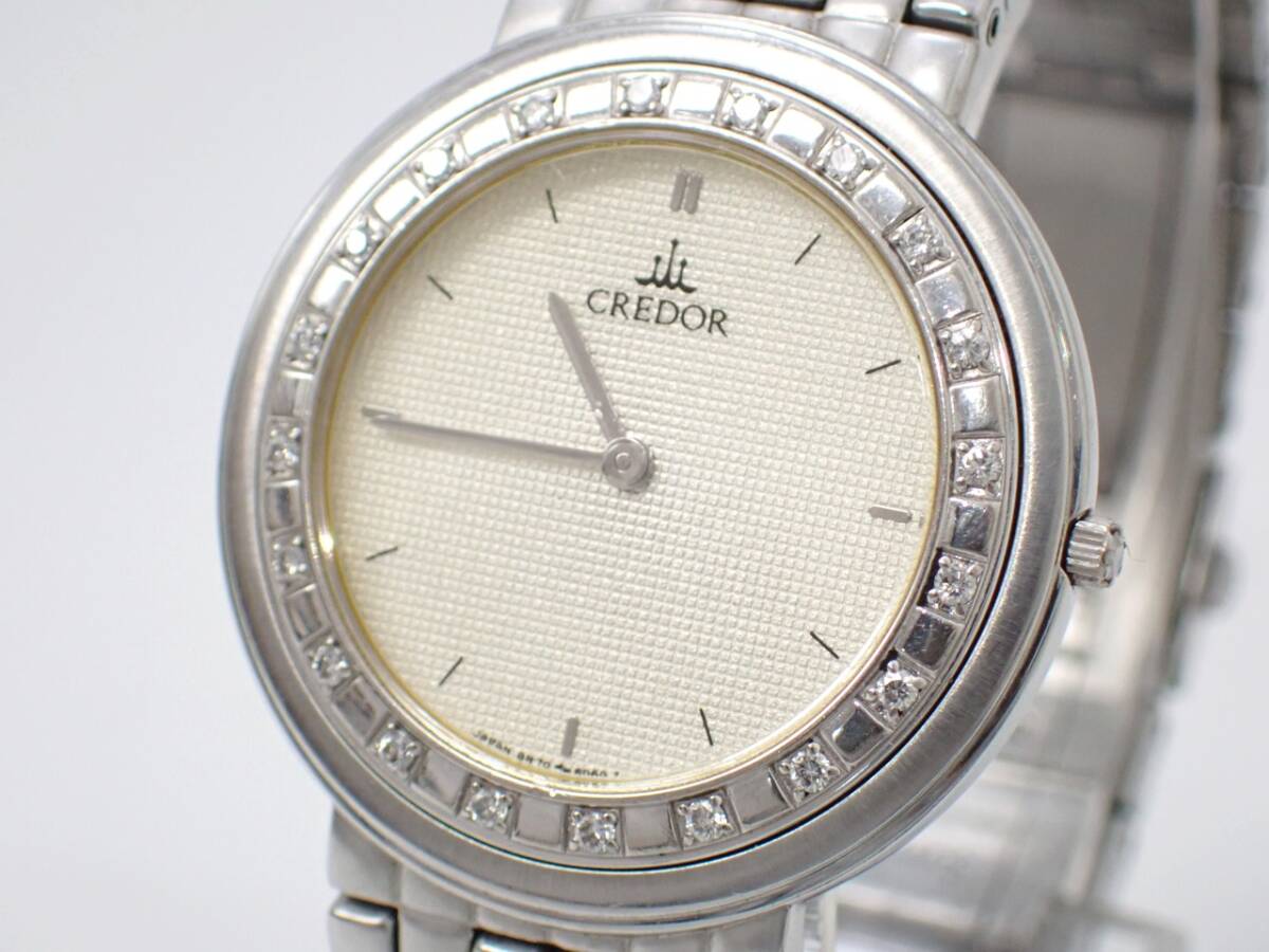【やや傷や汚れあり】稼動品 1円～☆SEIKO セイコー QZ メンズ腕時計 CREDOR クレドール 18KT BEZEL 石付き 白文字盤 ラウンド シルバーカラー/E8364-24200 ...