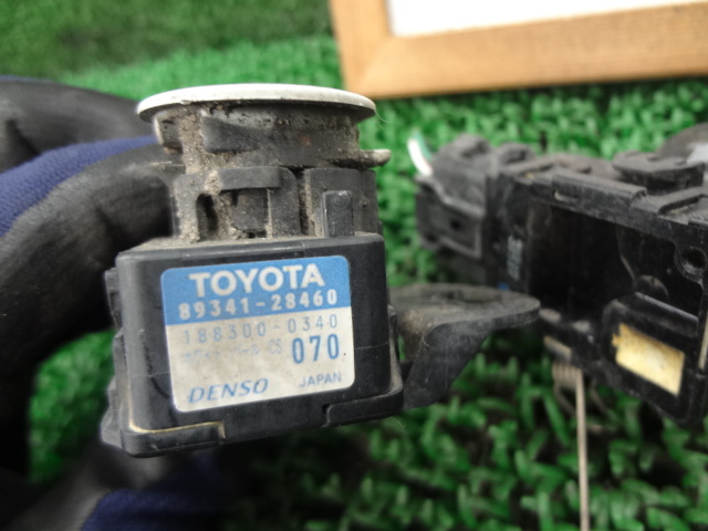 【やや傷や汚れあり】4FQ1529 AIS4)) トヨタ エスティマ ACR50W 前期型 G 純正 リアバンパーソナーセンサー4個セット ...