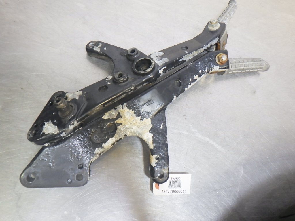 【傷や汚れあり】E06# 36 TDR250 タンデムステップ リアステップ ヤマハ 2YK 1KTの落札情報詳細 - Yahoo!オークション落札価格検索 オークフリー