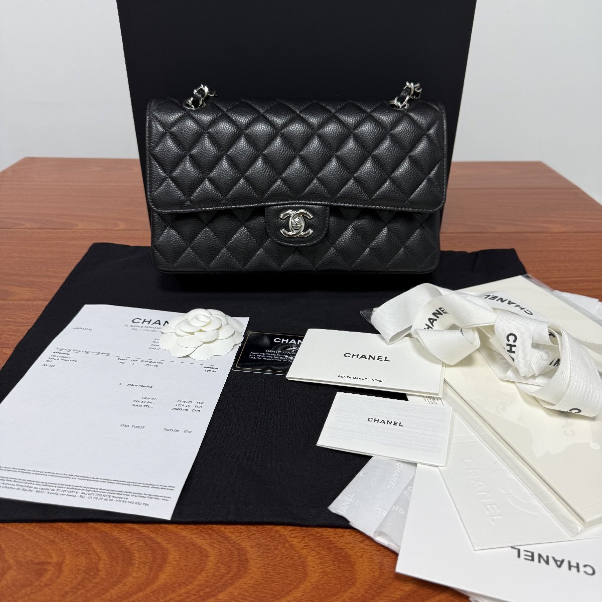 【未使用に近い】超人気 新品未使用 ※CHANEL シャネル※ A01112 ダブルフラップマトラッセ キャビアスキン シルバー金具 チェーンショルダーバッグの落札情報詳細 - Yahoo ...