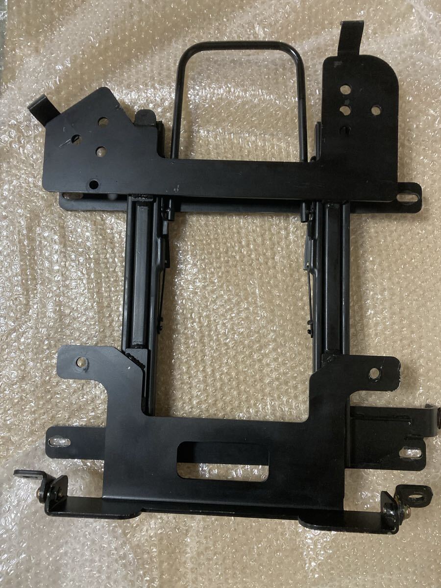 【やや傷や汚れあり】エブリイDA17用S077R レカロシートレール カワイ製作所製 現行4点底止めシート運転席用 NV100クリッパー、ミニキャブ、などOEMも取付可の落札情報詳細 ...
