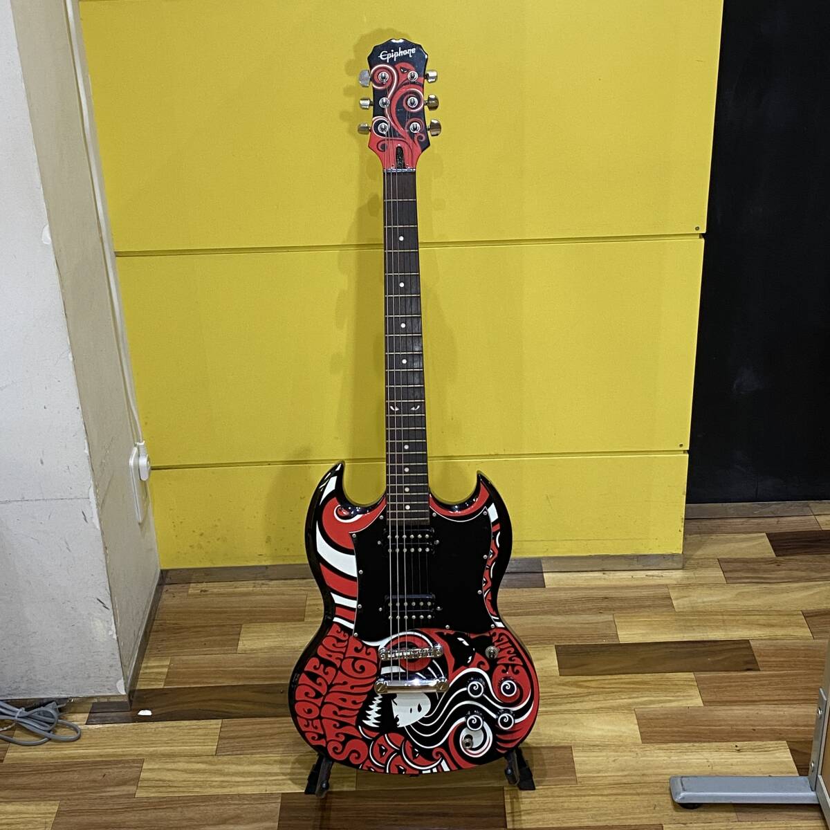 【やや傷や汚れあり】☆Epiphone エピフォン SG G-310 Emily the Strange 限定モデル サイケデリックペイント ...