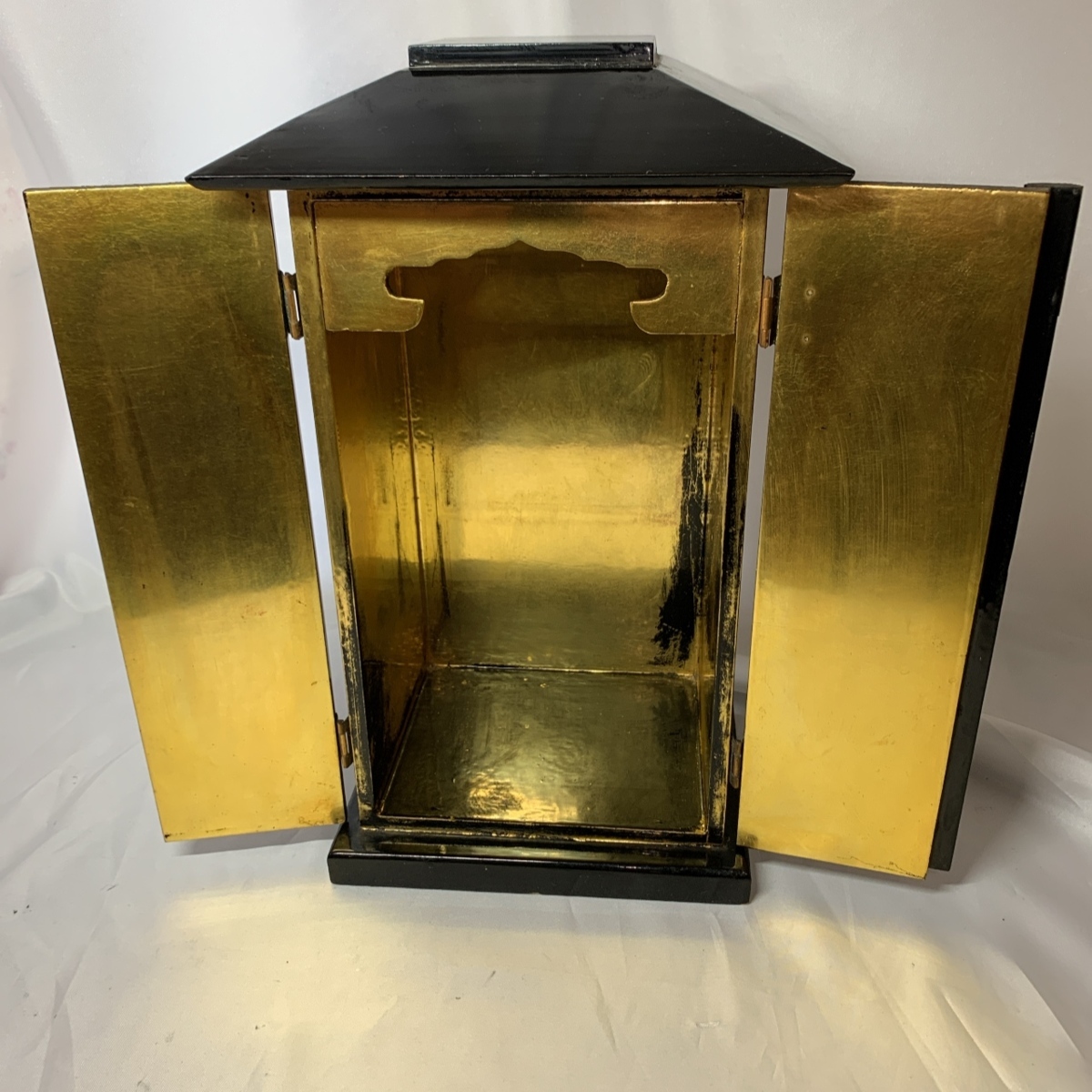 【状態良好/現状品/アンティーク】 逗子 ミニ仏壇 (高さ約32㎝ 幅約14㎝ 奥行約13㎝) 仏像保管 坐像 仏具 S0226の落札情報詳細 - Yahoo!オークション落札価格検索 オークフリー