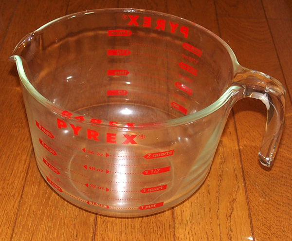 PYREX 計量カップ 2リットル（目盛 2L/2000ml/2litres/64oz/8cups/2quarts） パイレックス ボウル の落札情報詳細 - ヤフオク落札価格検索 オークフリー