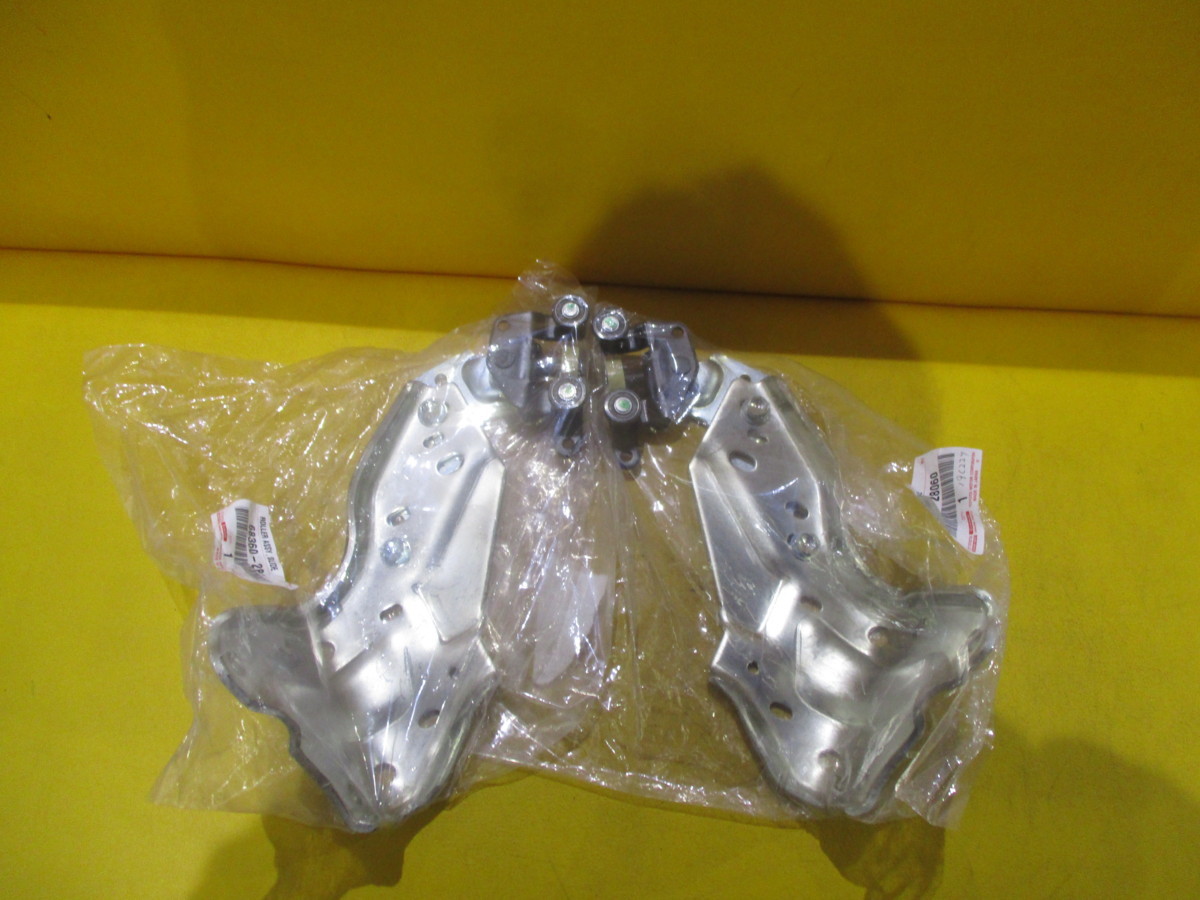 【新品】新品★トヨタ純正 20系エスティマ AHR20W★スライドドアローラー左右セット★68360-28080/68350-28060★即納 ...