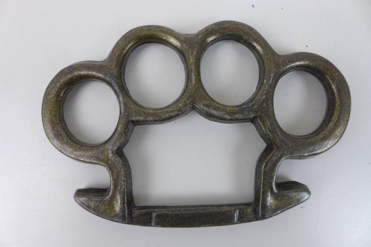 内S4318 メリケンサック ナックルガード 鍛錬用 護身用 拳 ① 11cm×7cm 104gの落札情報詳細 - Yahoo!オークション落札価格検索 オークフリー