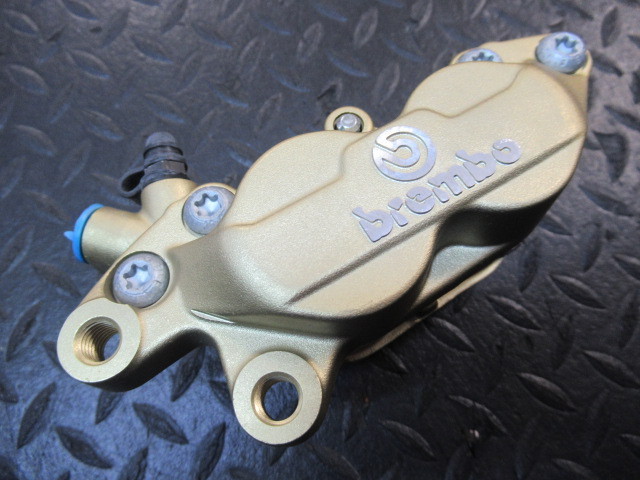 【目立った傷や汚れなし】未使用！ブレンボ 4POTキャリパー 40ミリ 左 CB400SF.GPZ900R.XJR400.ゼファー400 ...