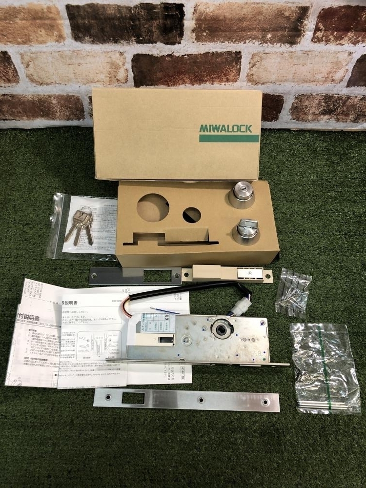 【未使用】006 未使用品・即決価格 美和ロック 電気錠 U9AL3M-1 扉厚41mmバックセット51mm の落札情報詳細| ヤフオク落札価格情報 オークフリー