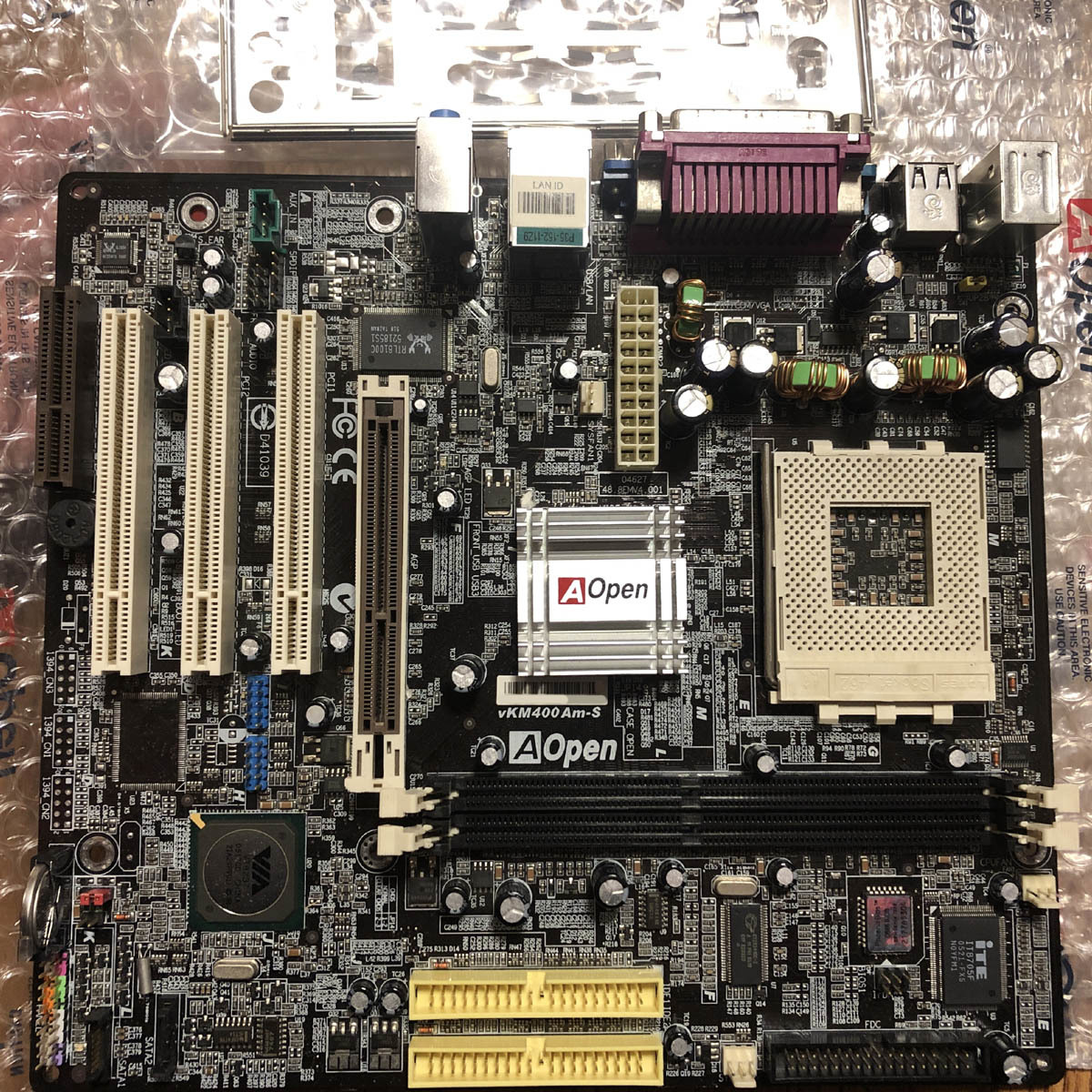 【新品】【新品未使用・送料無料】AOPEN G326 Red／キューブ PCケース／レッド／MicroATX の落札情報詳細| ヤフオク落札 ...