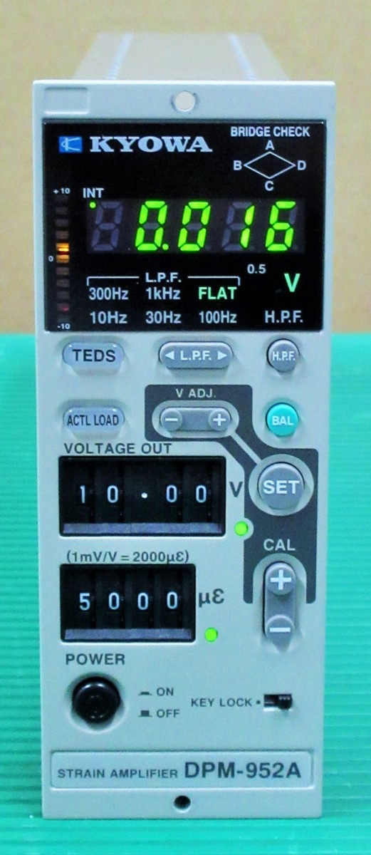 【目立った傷や汚れなし】Kyowa/共和電業 DPM-952A Strain Amplifier/動ひずみ測定器 未検査品の落札情報詳細 - ヤフオク落札価格検索 オークフリー