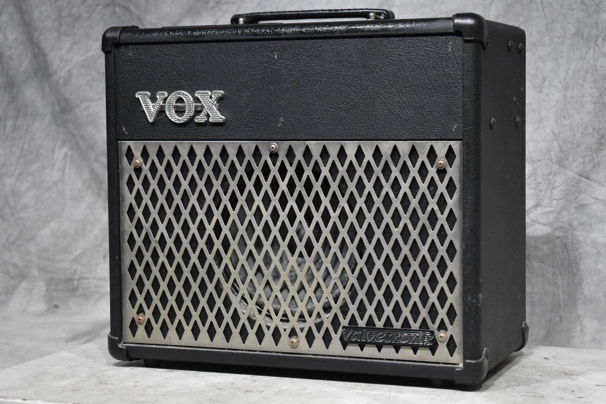 【やや傷や汚れあり】VOX VT15 モデリング ギターアンプ コンボ【ジャンク品】 の落札情報詳細| ヤフオク落札価格情報 オークフリー