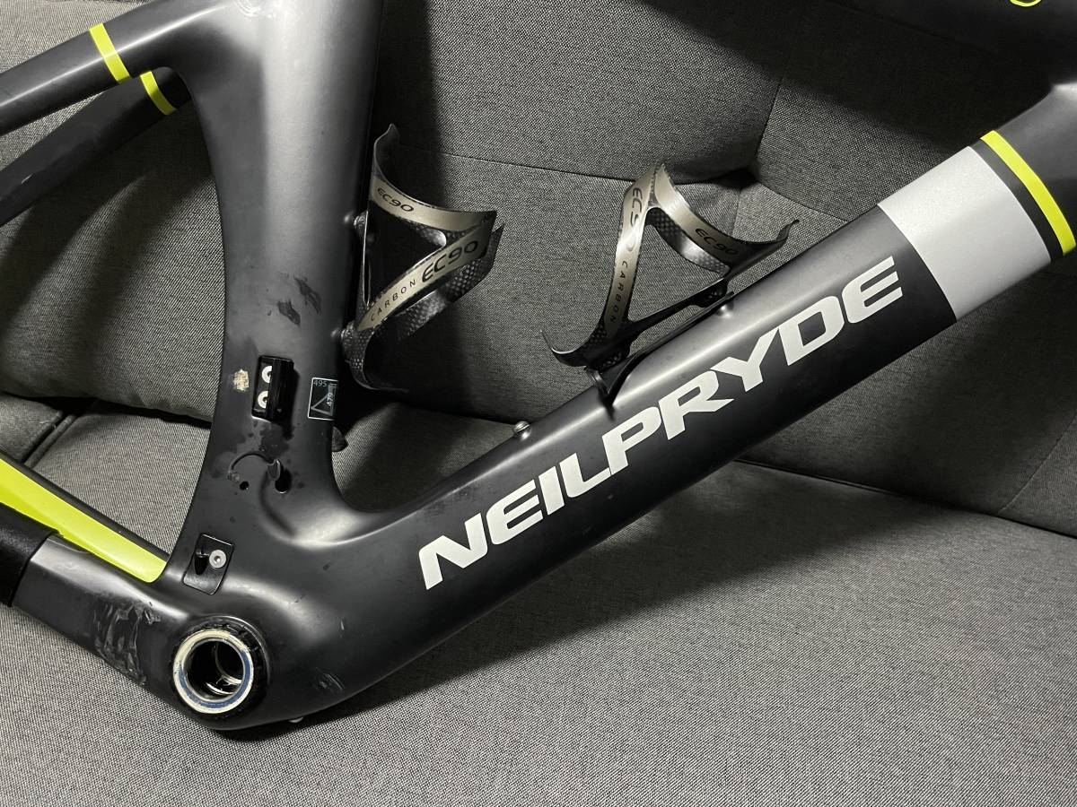【やや傷や汚れあり】 ニールプライド バイヤモ NEILPRYDE Bayamo ロードフレーム Di2対応 カーボンフレーム エアロ の落札情報詳細| ヤフオク落札価格情報 オークフリー
