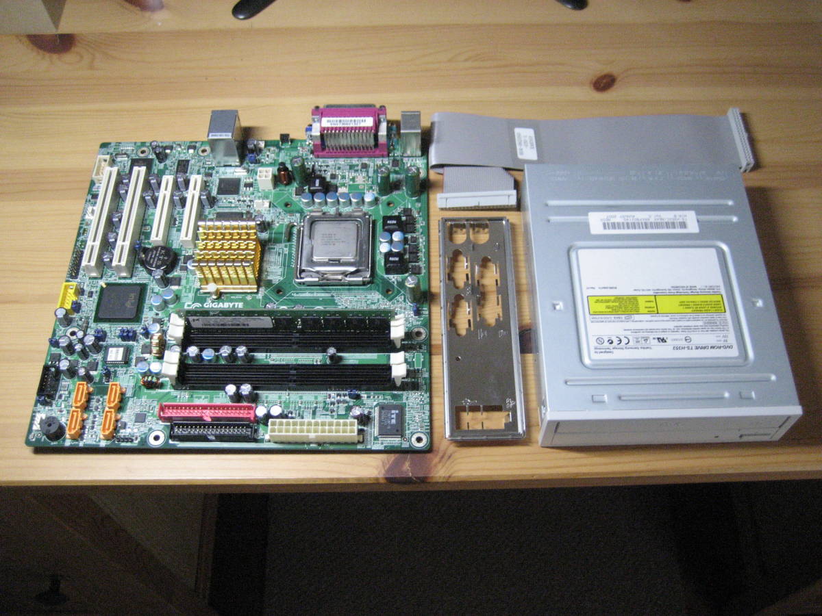 【未使用】NEC Express5800/110Gd マザーボード GIGABYTE GA-5MMSV CPU Celeron D 341 ...