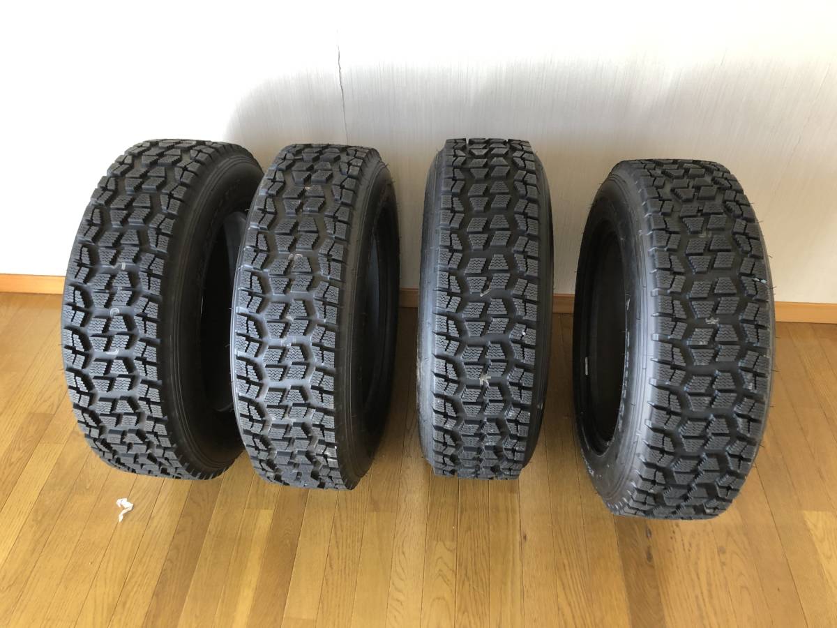 【未使用に近い】【新古品4本セット】ダンロップ ラリースタッドレス SP SPORT 56-R 195/65R15 ラリスタ 56R SP ...