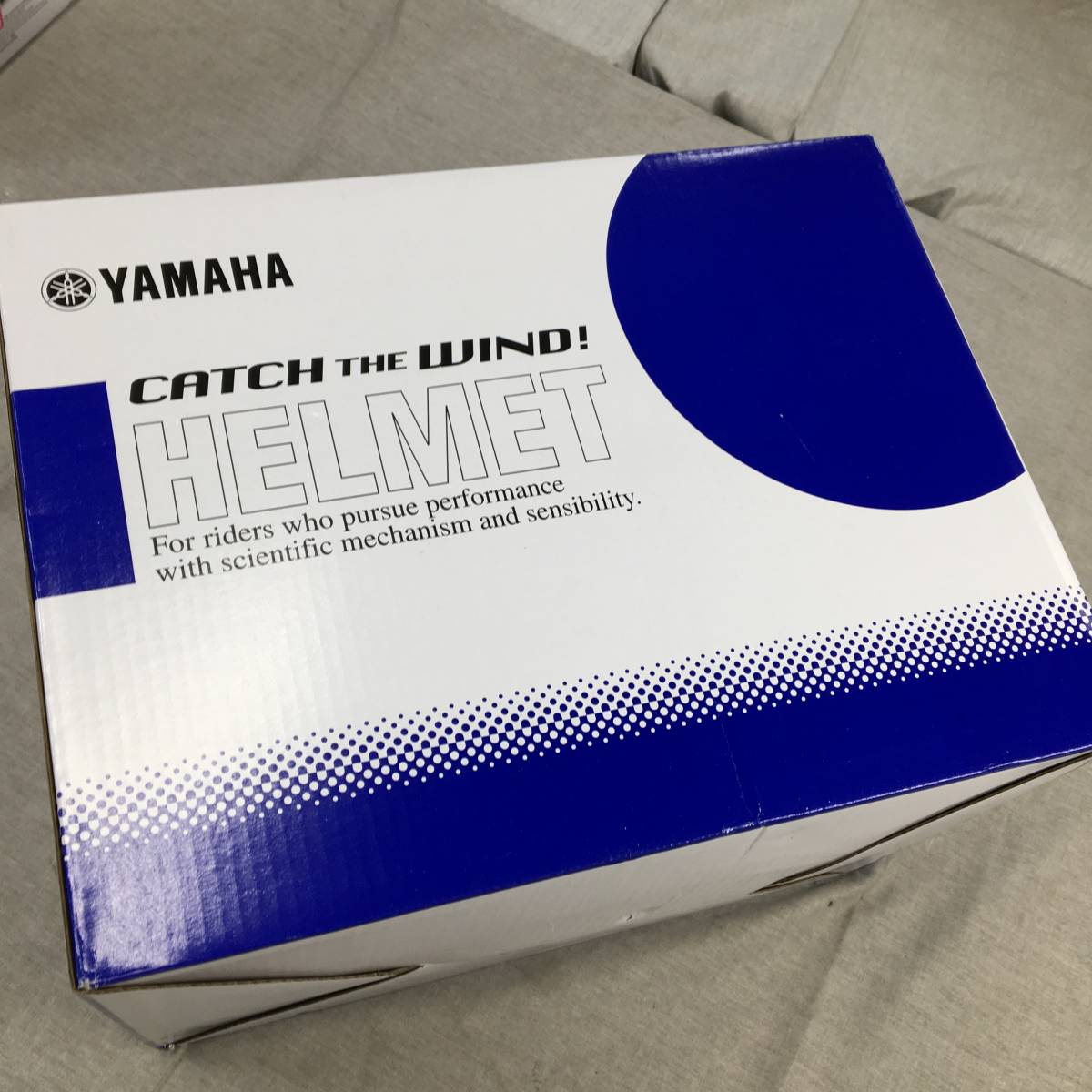 【未使用】未使用 ヤマハ(Yamaha)バイクヘルメット フルフェイス YF-9 ZENITH サンバイザーモデル XLサイズ(60-61cm ...