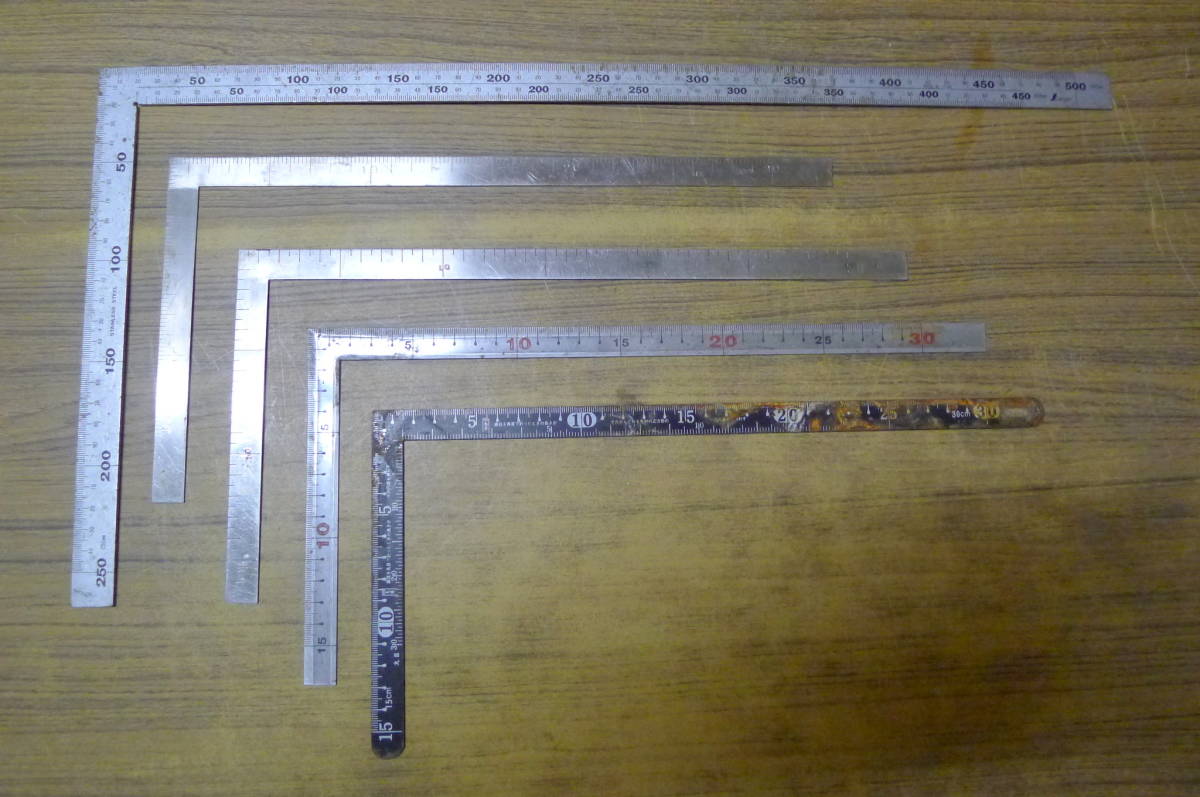 【傷や汚れあり】LL340 差し金 5点 [シンワ 250mm×500mm 1点][15cm×30cm 4点] 差金 指金 指矩 曲尺 まとめてセット/100の落札情報詳細 - ヤフオク落札 ...