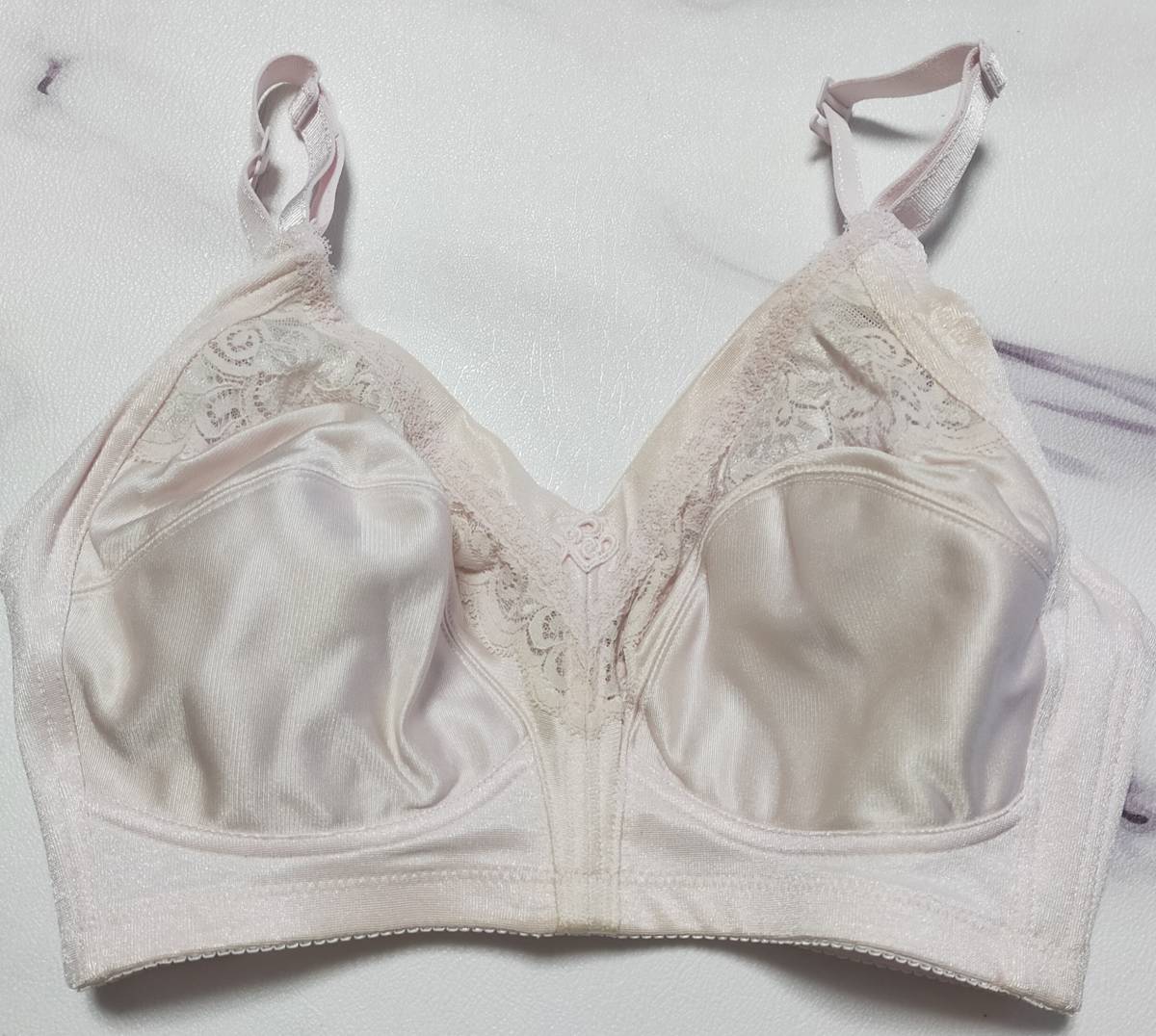 【未使用】未使用★シャルレ ロングセラーブラジャー CHARLE FA151 ピンク E75 補正下着 ブラジャー 日本製 ワイヤーなしの落札情報詳細 - Yahoo!オークション落札価格検索 ...