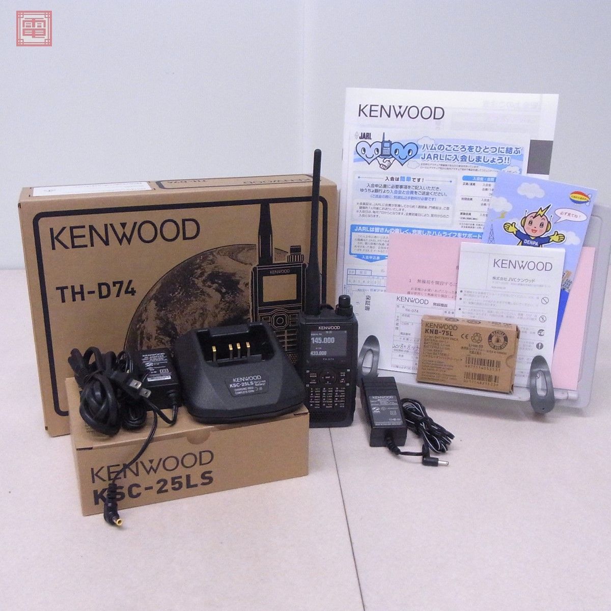 【目立った傷や汚れなし】美品 ケンウッド TH-D74 144/430MHz ハンディ無線機 元箱・取説・高速充電器付 KENWOOD【20の ...