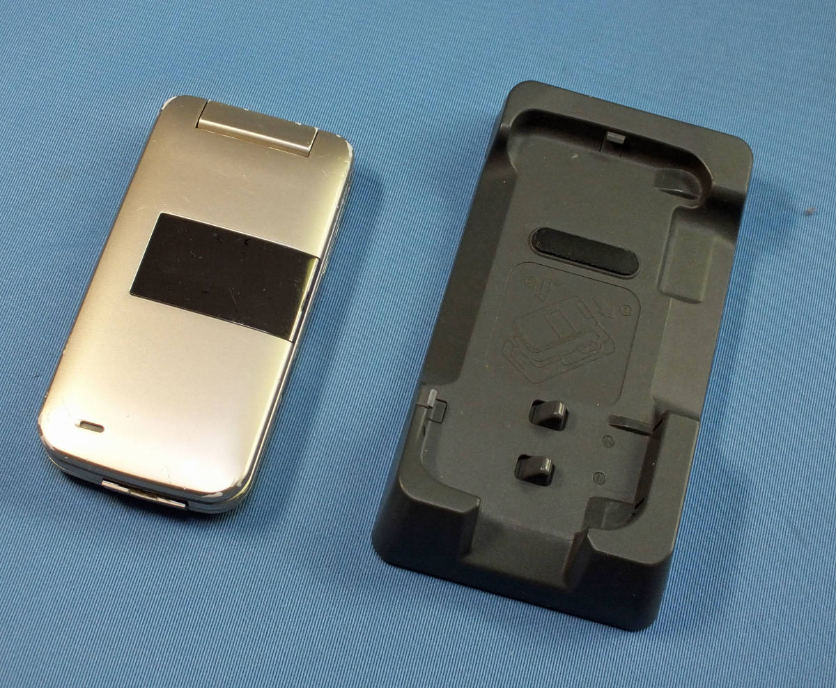 【傷や汚れあり】動作未確認 ジャンク ガラケー 8台まとめ出品 softbank 401PM/812SH/815T/822P/824SH ...