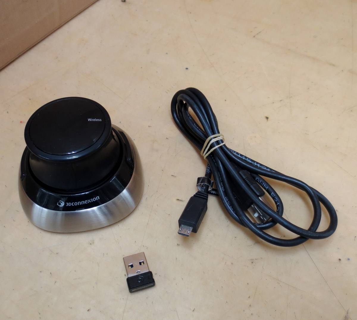 【やや傷や汚れあり】完全ジャンク品 spaceMouse Pro 3Dconnexion 2点セット 欠品あり 管理番号12201657の落札 ...