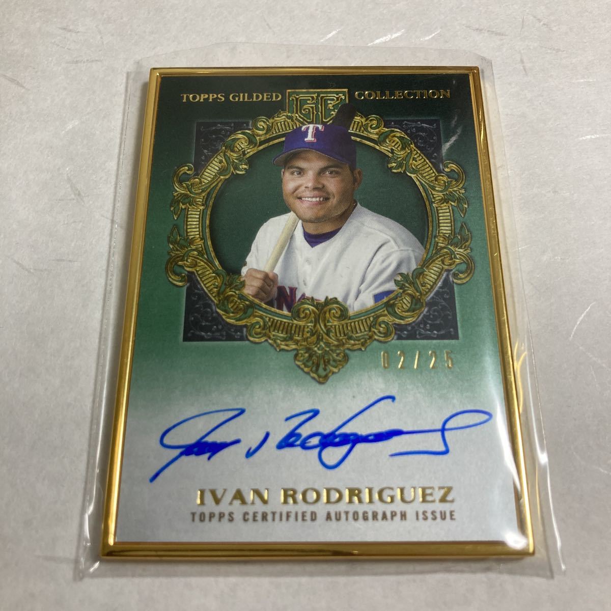 【目立った傷や汚れなし】【IVAN RODRIGUEZ】25枚限定 2022 Topps Gilded Collection Gold ...